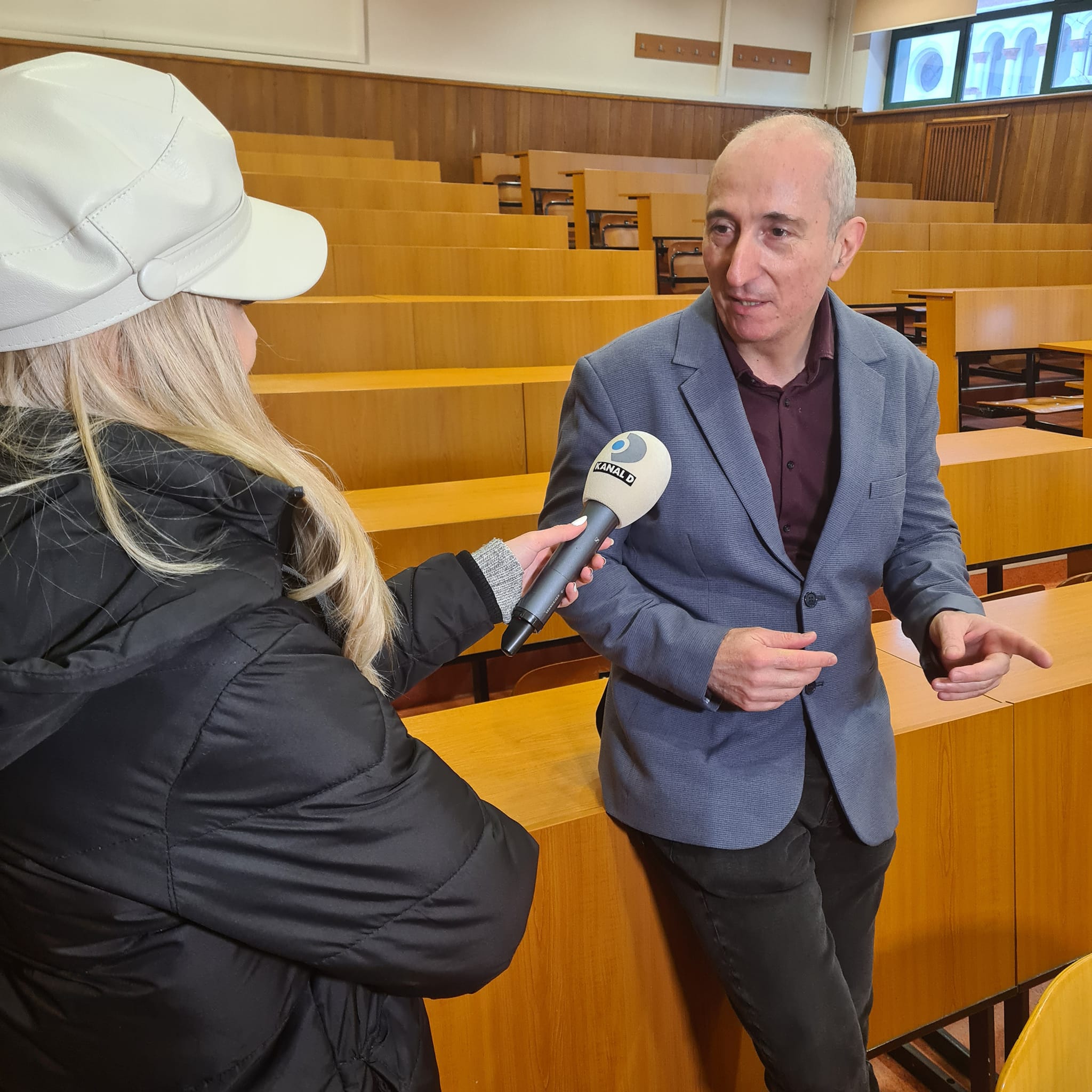 Ovidiu Panisoara – Cred că în învățământ avem mare nevoie de ...